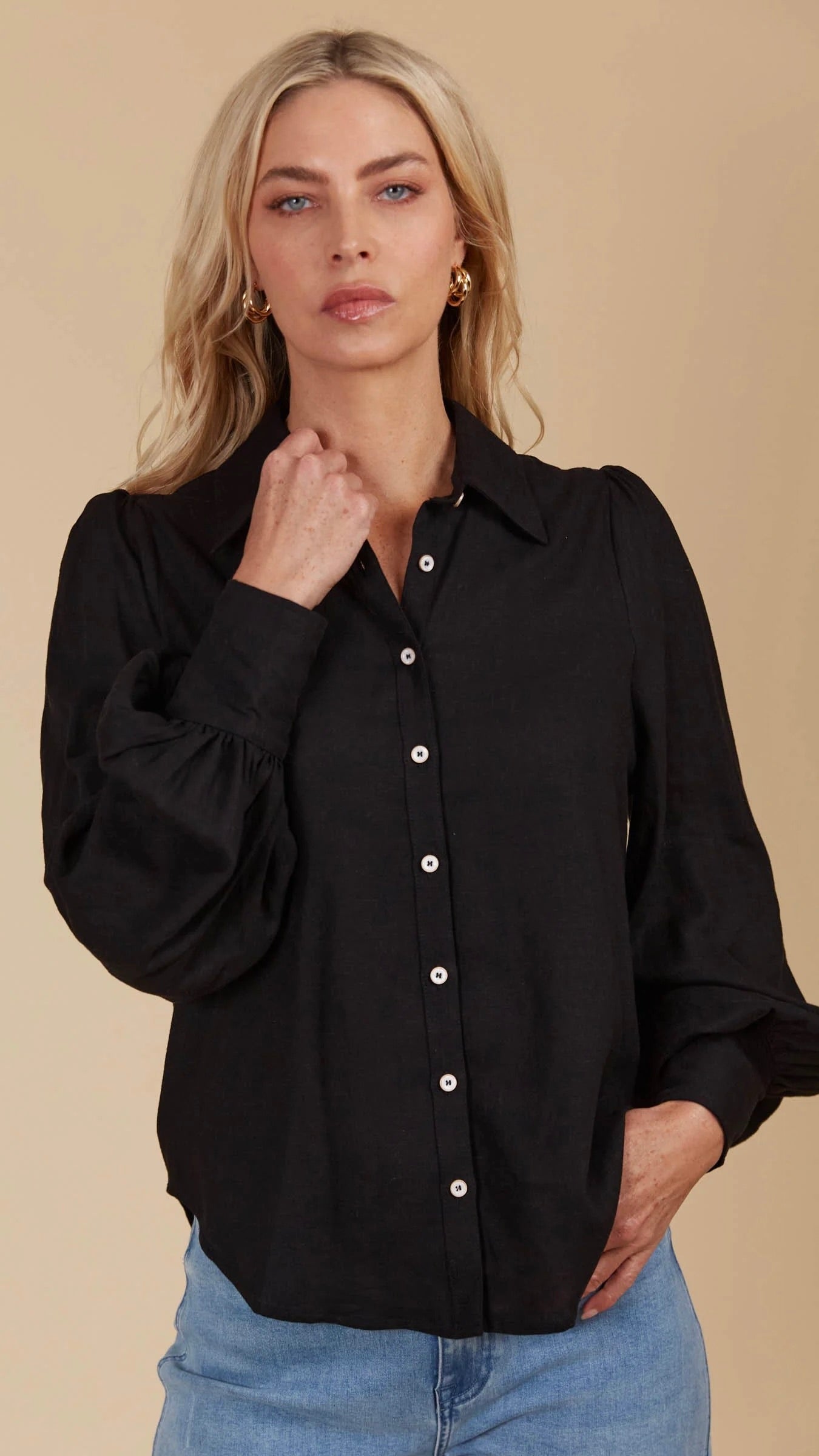 Venus Shirt Onyx – The Rock Box Store